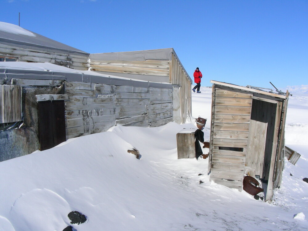 2006 North wall of Scott's 'Terra Nova' hut, Cape Evans | Antarctic ...